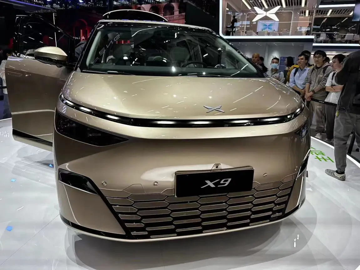 小鹏X9，它实现了MPV车型的特质跃迁