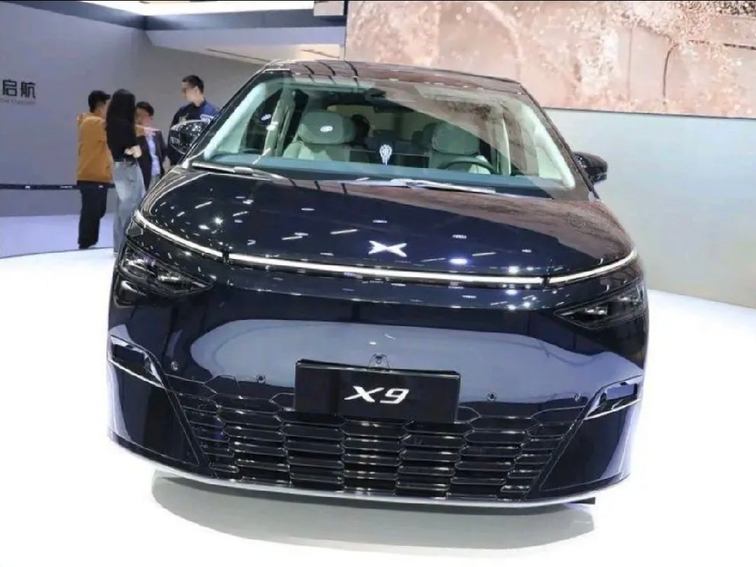 群星汇聚广州车展，记超智驾大七座——X9