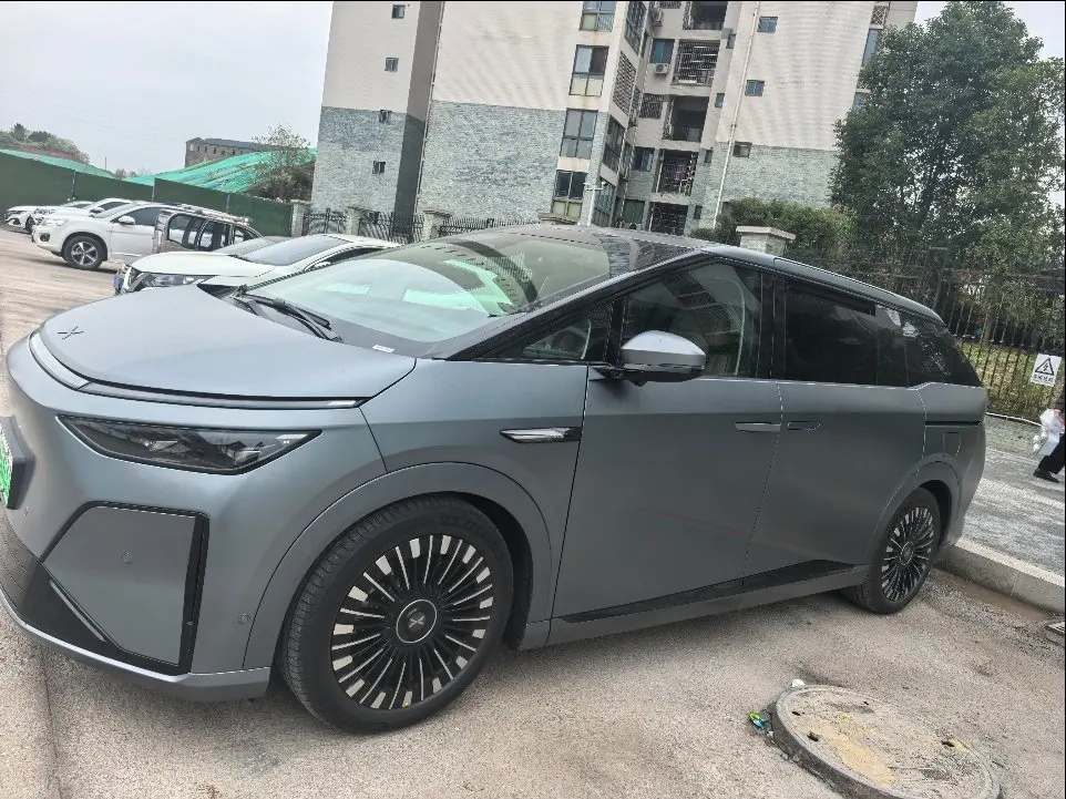 小鹏X9秒变移动房车，带娃午休太香了！ | 小鹏汽车 在线社区